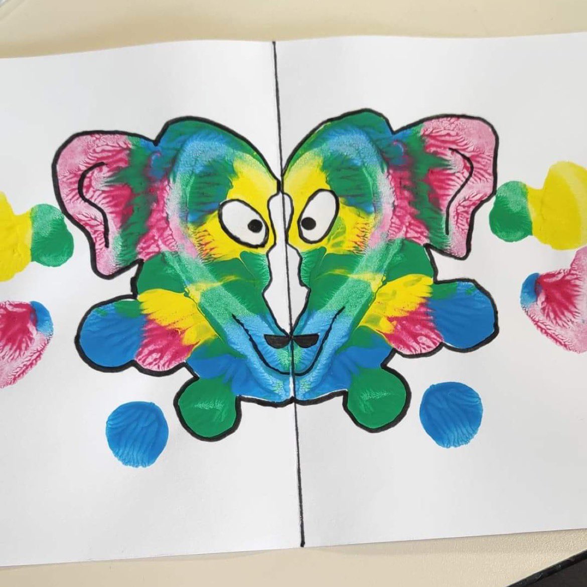 Arts visuels et symétrie - Charivari à l'école